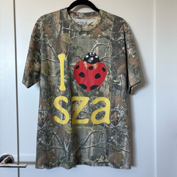 Sza | Tops | New I Heart Sza Ladybug Shirt Merch Kendrick Lamar Concert ...